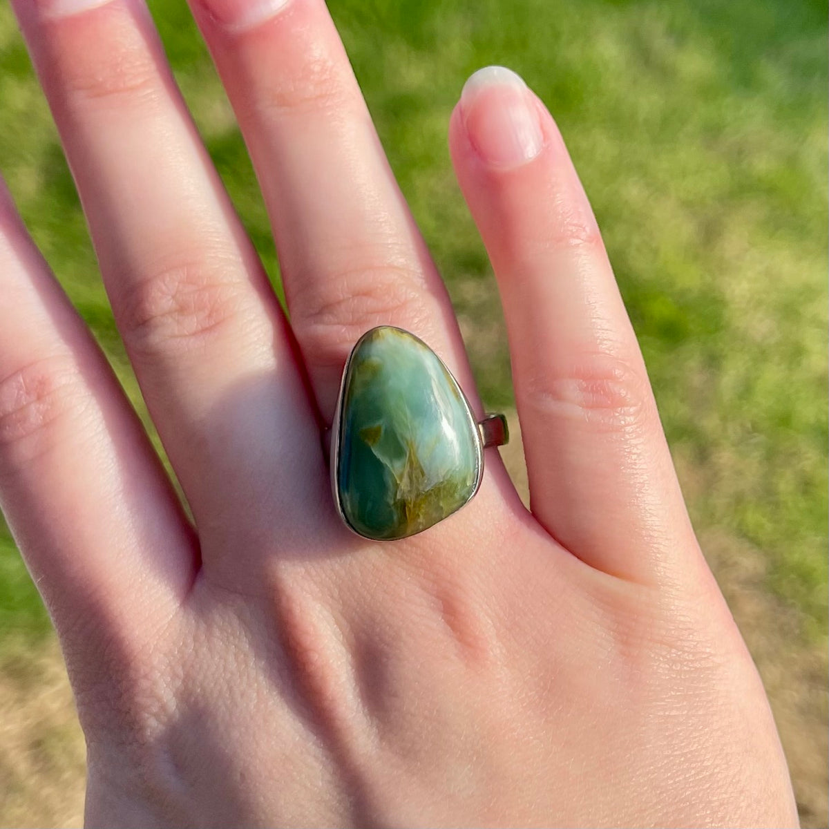 Woman’s Pounamu Ring #5 – The Maori Shop