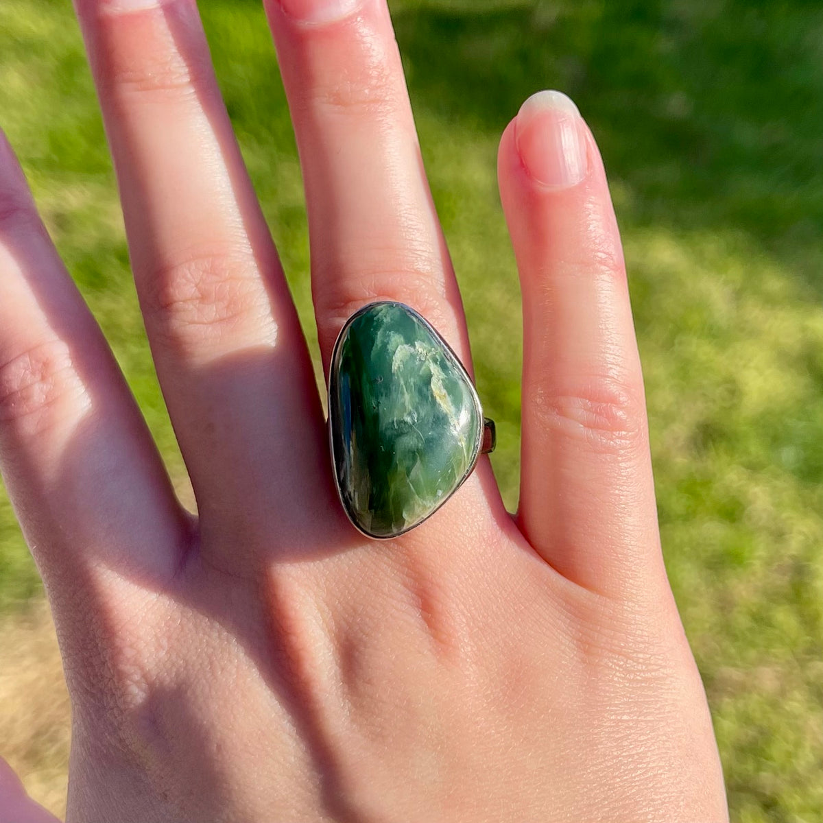Woman’s Pounamu Ring #8 – The Maori Shop